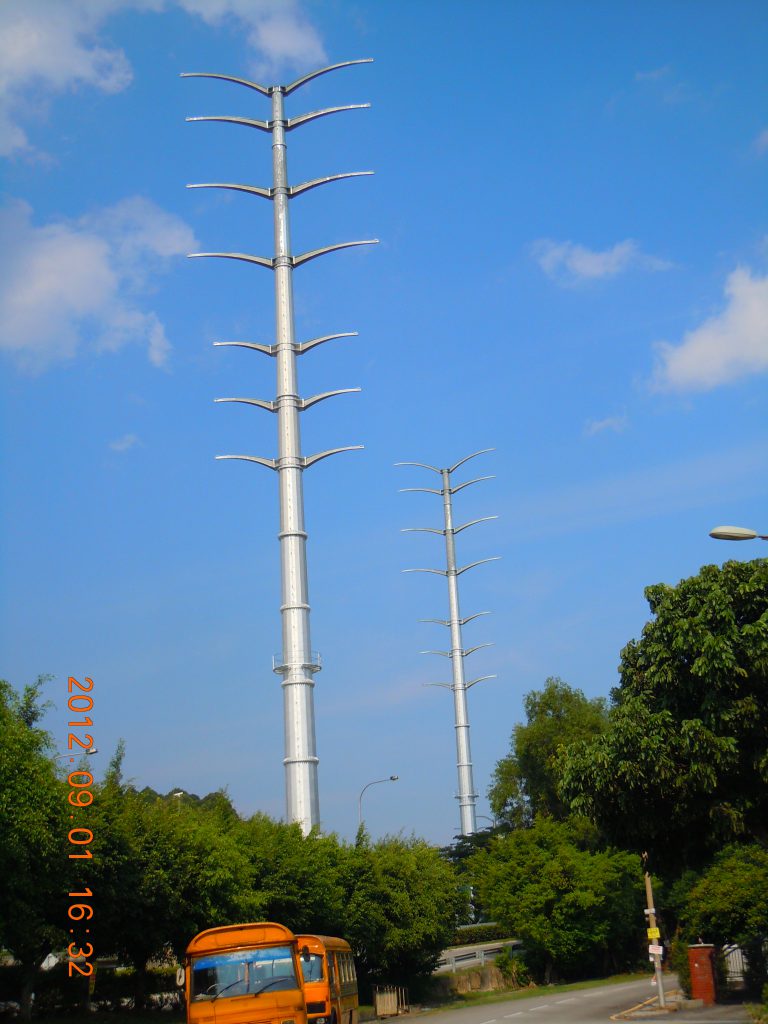 MRT Crossing – SB Powerline